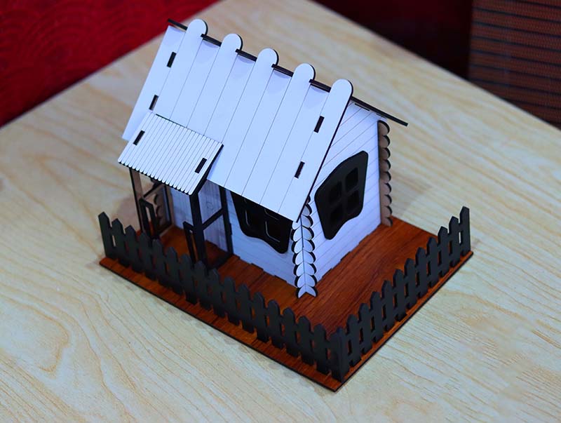 Free Laser Cut House Template with Fence 3mm Vector File | Vectors File